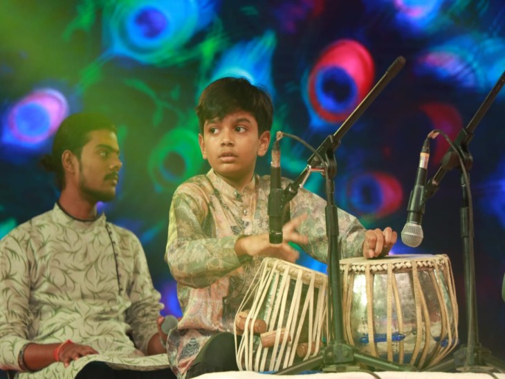 Music and songs enthralled the audience at Braj Raj Utsav | ब्रज रज ...