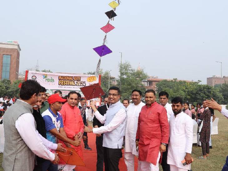 The kite shines in Noida's sky Three-day Noida National Kite Festival ...