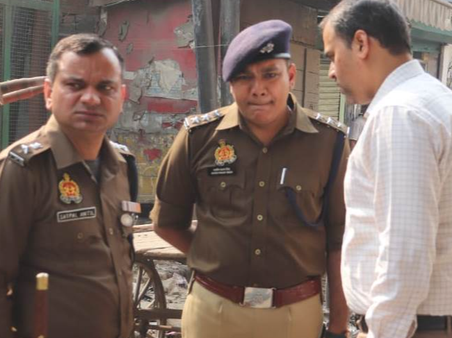 High alert in Moradabad after Sambhal riot | संभल में बवाल के बाद मुरादाबाद में अलर्ट: DM-SSP ...