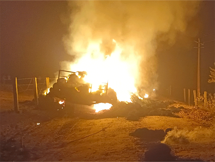 Fatehabad tractor-trolley loaded with straw caught fire update ...