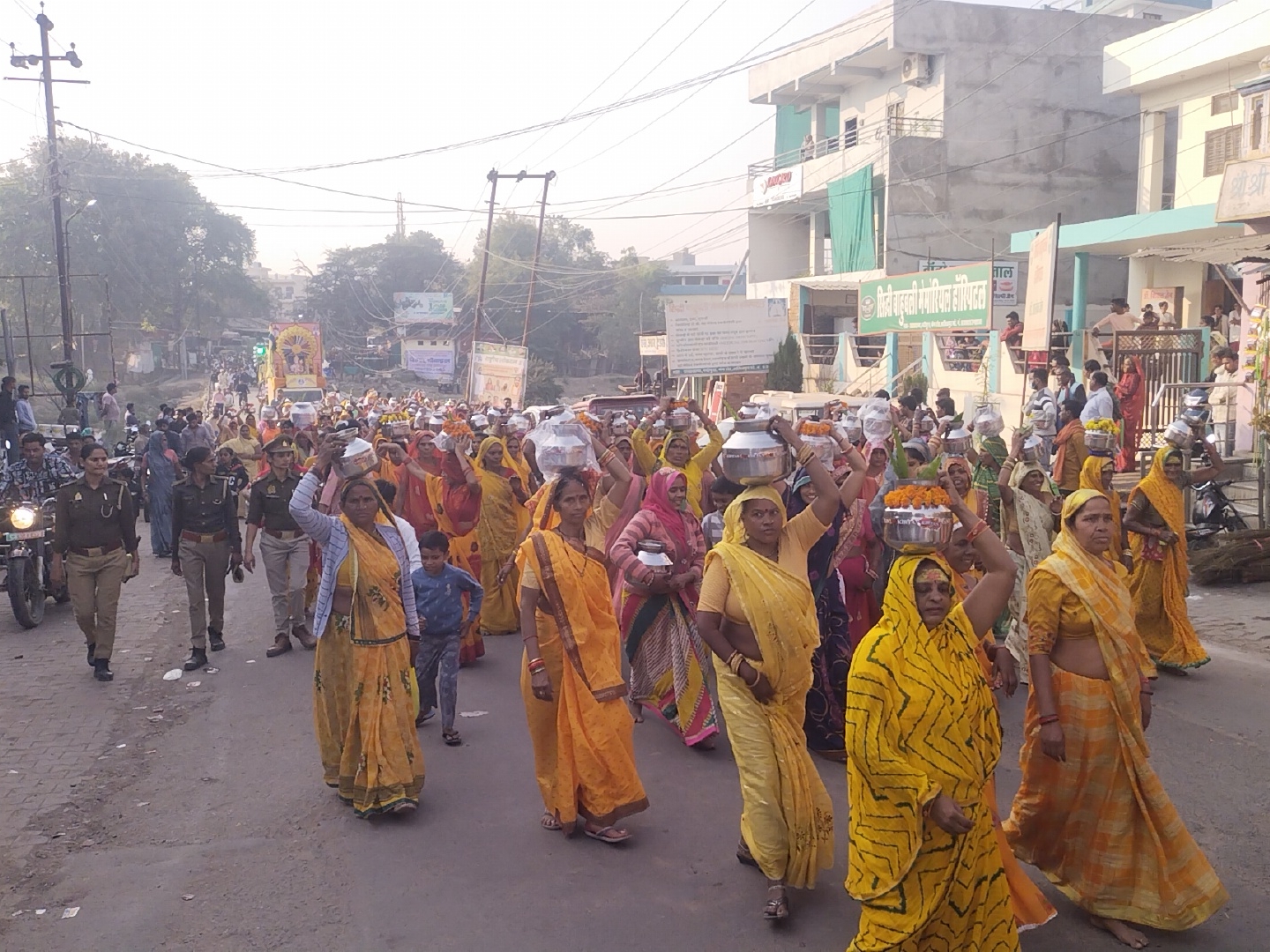 Sanatan Ekta Yatra reached Tikamgarh | सनातन एकता यात्रा टीकमगढ़ पहुंची ...