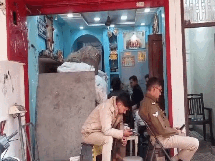 IT Raid Kanpur, Rimjhim Ispat, Kanpur News Today, Kanpur News Hindi ...