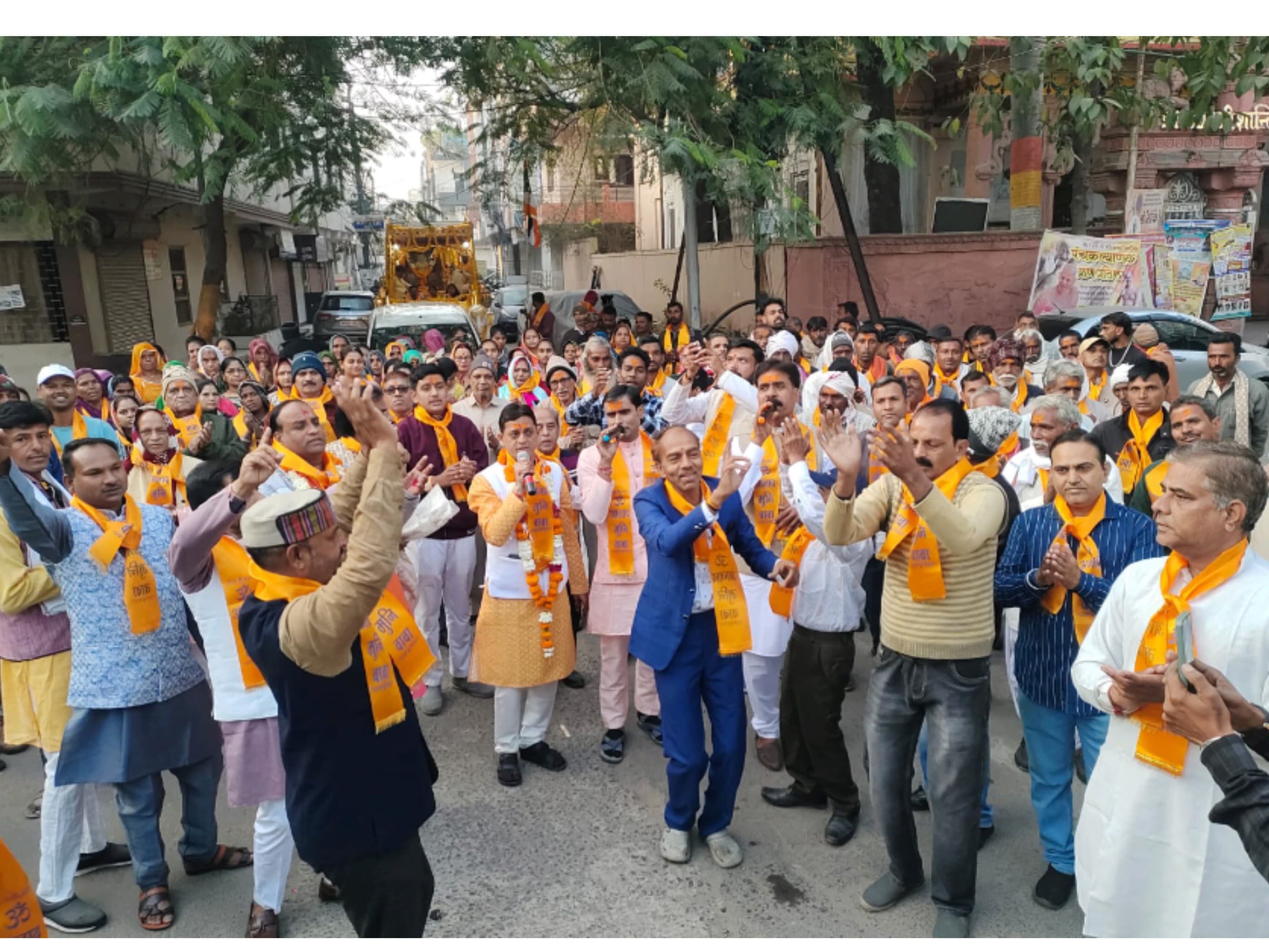 Om Azad Muni Baba's Nirvana Utsav was celebrated in Indore | इंदौर में ...