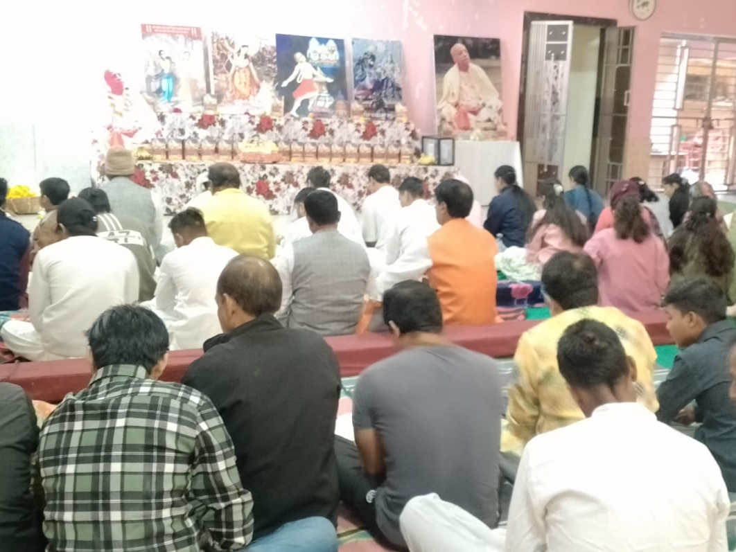 Geeta Jayanti celebrated at many places in Bina | बीना में कई जगह मनाई ...