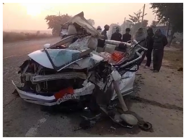 CHHAPRA NEWS, BIHAR NEWS, ACCIDENT NEWS, Truck-car collision; Two ...