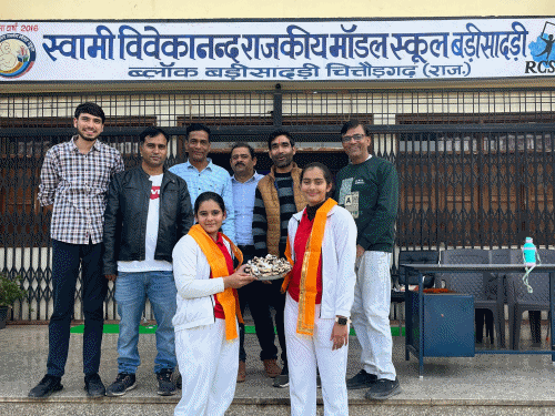 Chess player celebrated in Badi Sadri | बड़ी सादड़ी में चेस प्लेयर ने ...