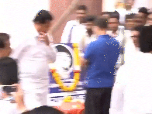 Rahul Gandhi Parbhani Visit LIVE Update; Ambedkar Statue Violence ...