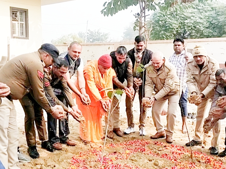 Rohtak Kalanaur Triveni Baba Plantation | कलानौर पहुंचे त्रिवेणी बाबा ...