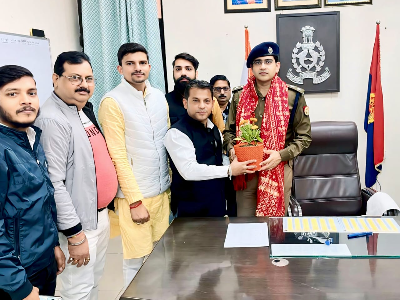 Traders demanded action against minor e-rickshaw drivers | व्यापारियों ...