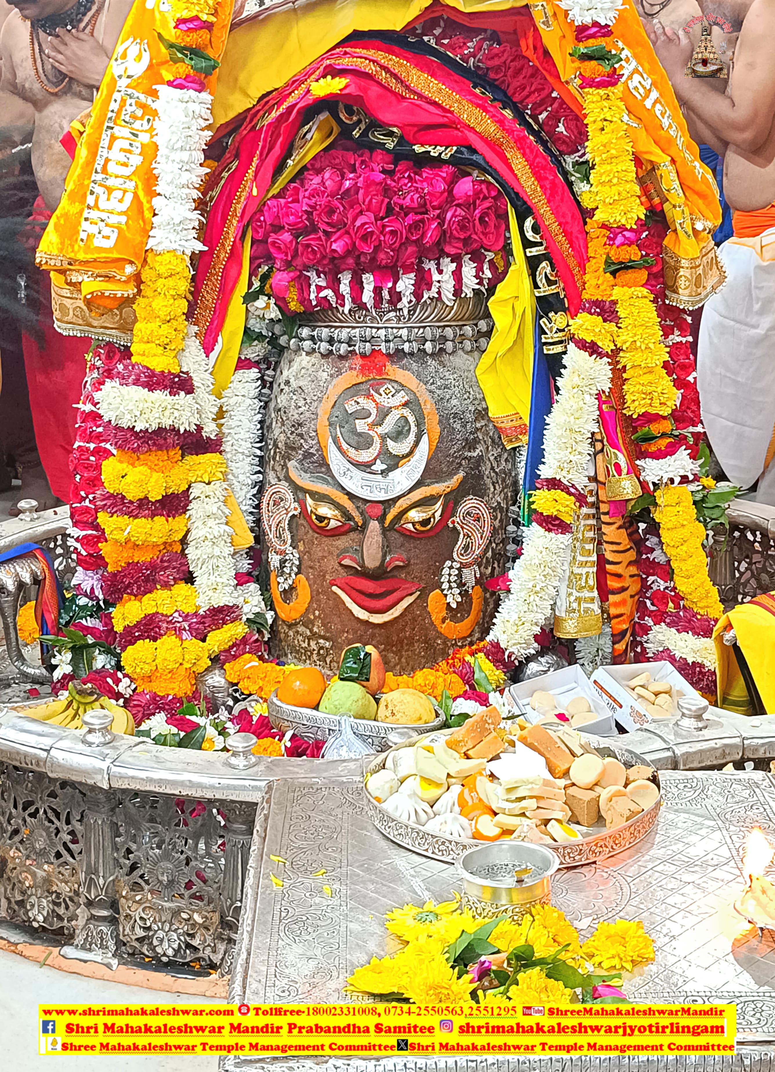 Baba Mahakal is adorned with Bhaang Chandan and Silver Moon along with ...