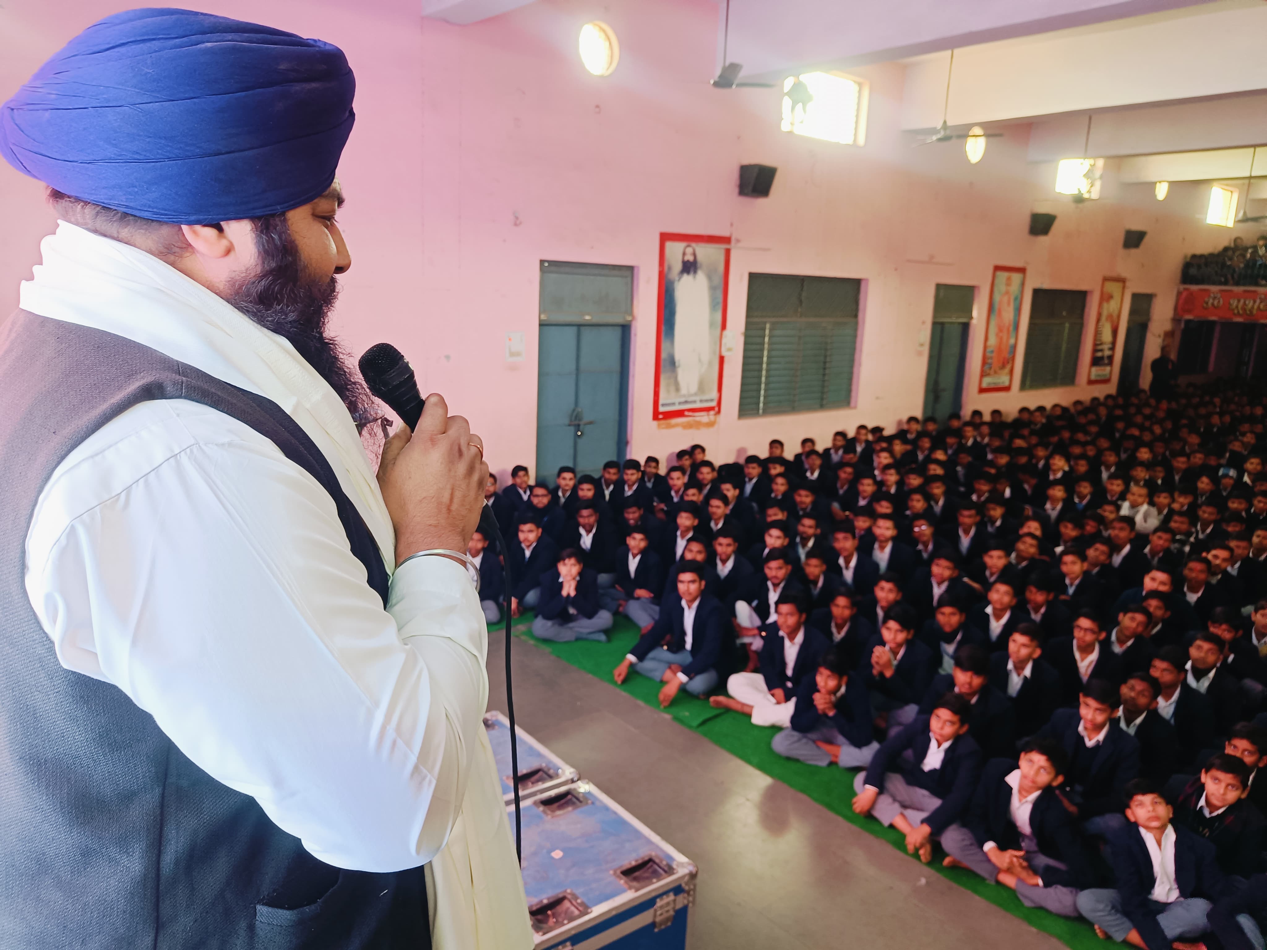 The valor of Sahibzadas of the Sikh sect was remembered