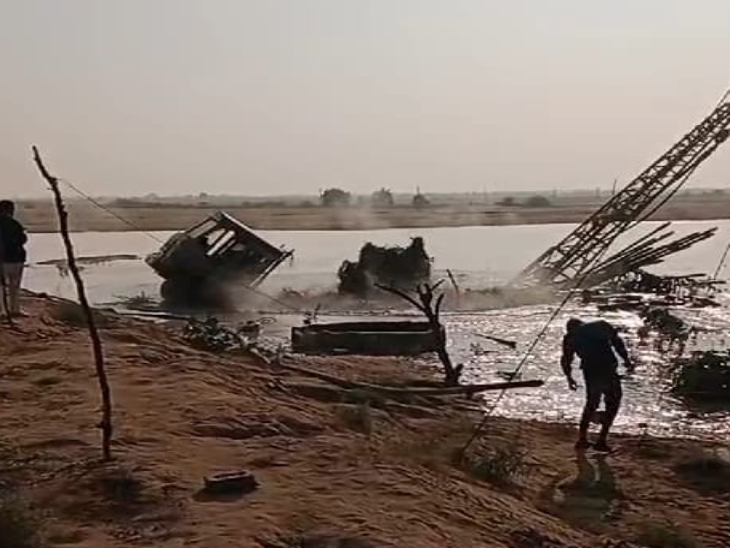 Jaisalmer Tubewell Boring Machine Accident | Truck | 850 फीट गहरे ...