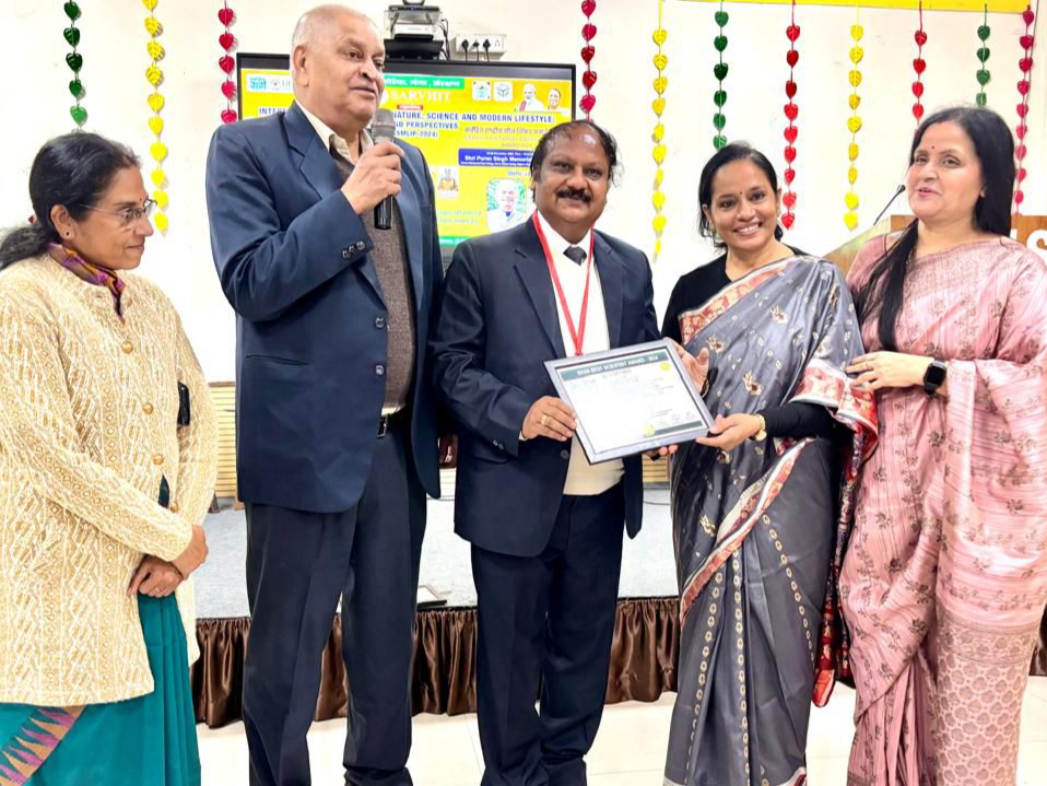 UP - Lucknow - LU teachers honored in international conference, Prof.SN ...
