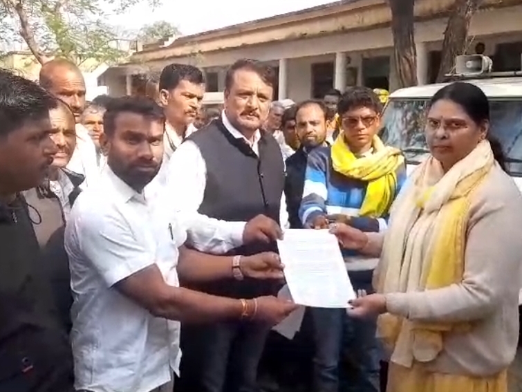 Multai: People from 10 villages reached the tehsil headquarters ...