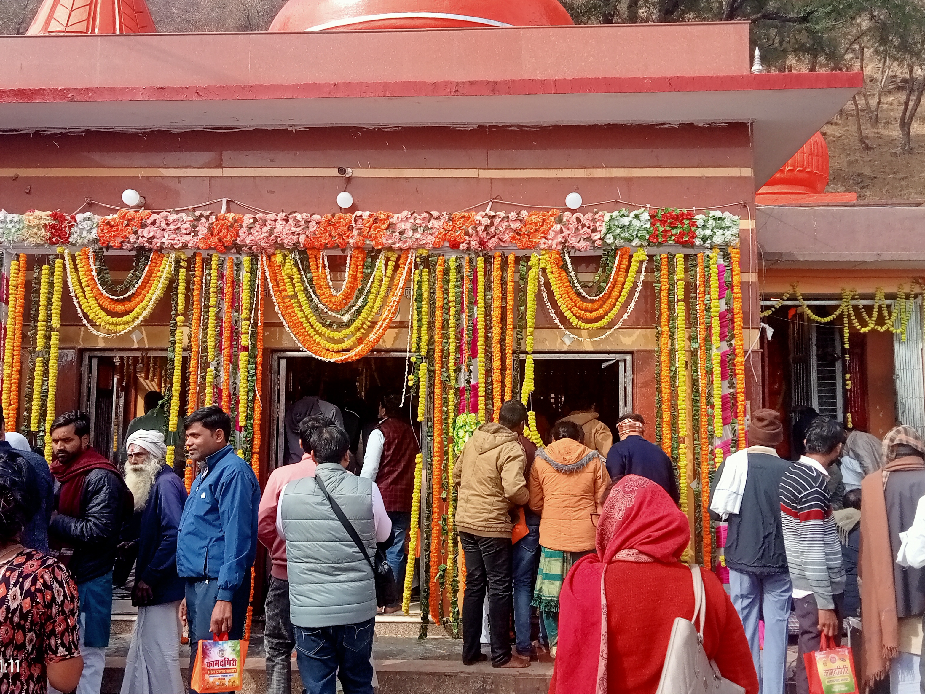 The color of faith spread on the devotees in Chitrakoot