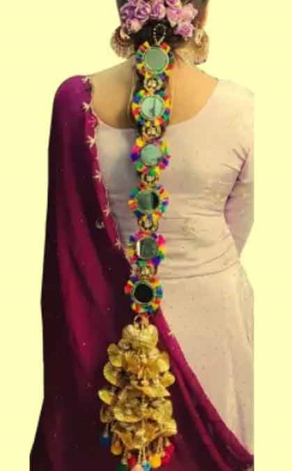 New styles of Paranda are completing the traditional looks | ट्रेडिशनल ...