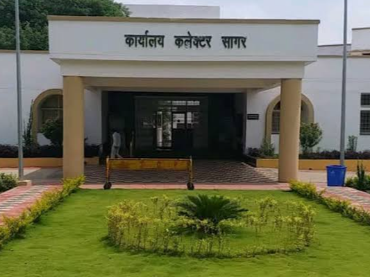 There will be holiday for classes up to 8th in Sagar tomorrow as well ...