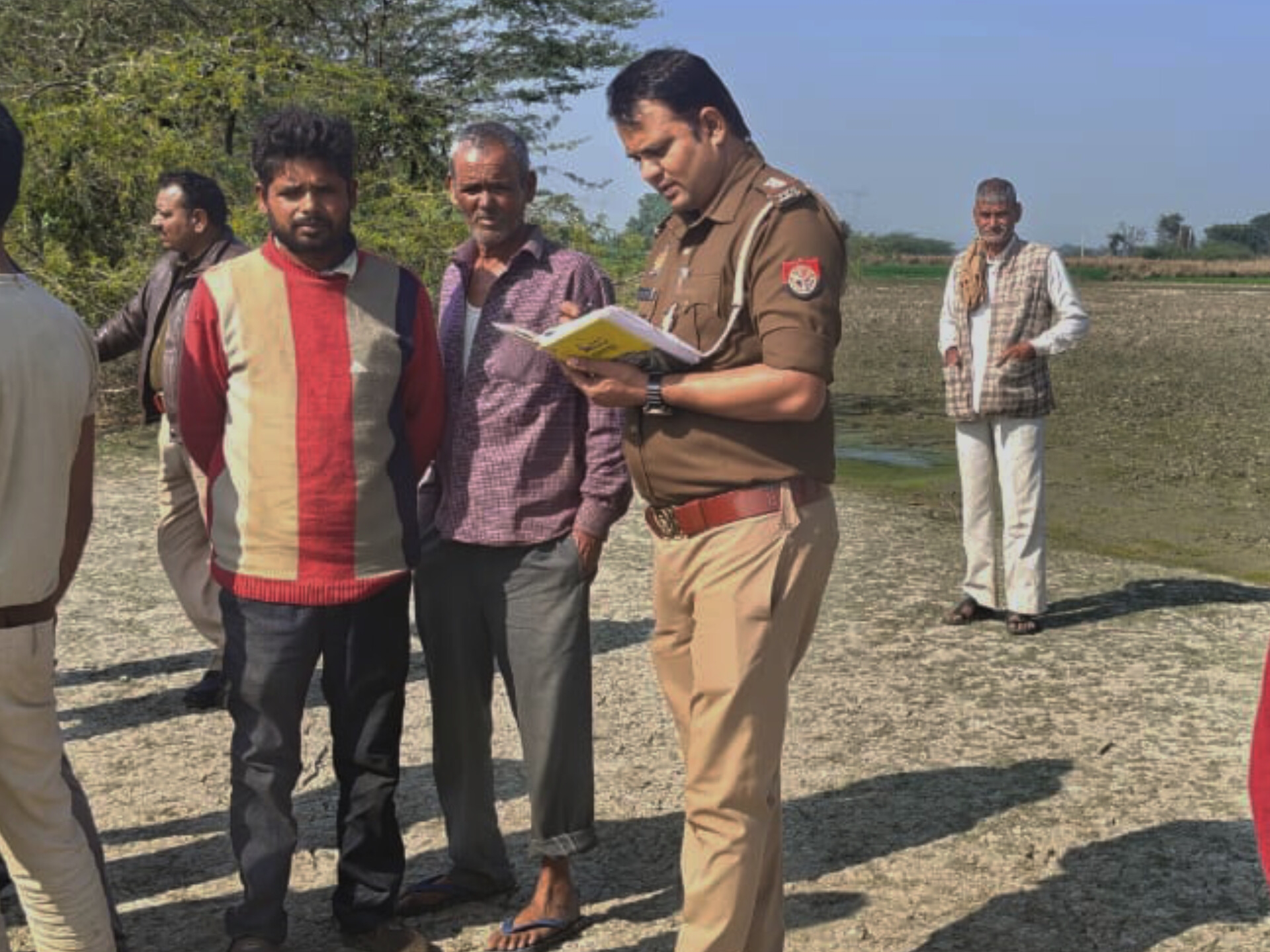 24 Sohan birds found dead in the lake | झील में 24 सोहन चिड़िया मृत ...