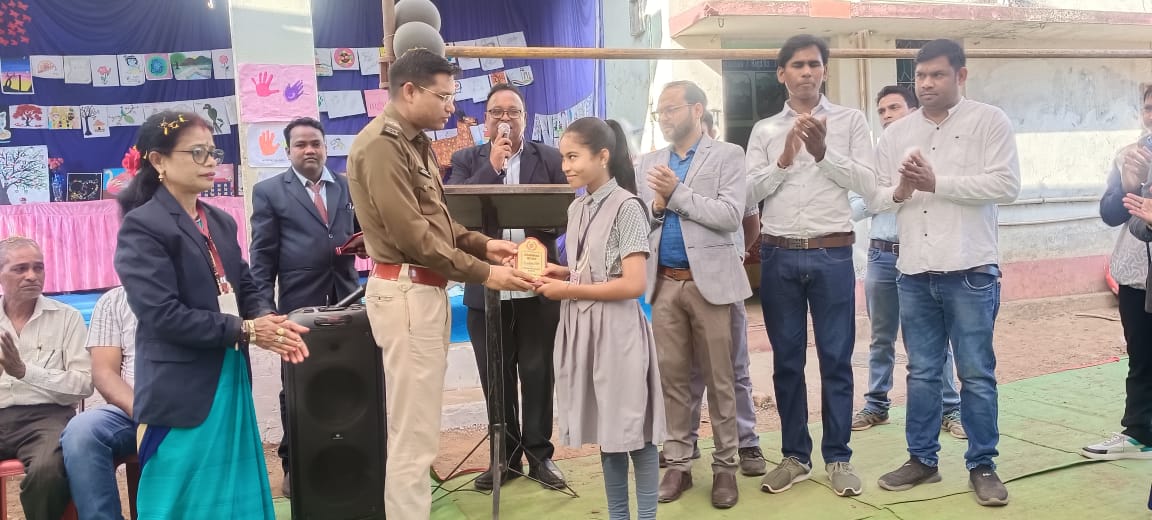 Subhash Chandra Bose's birth anniversary celebrated, students honored ...