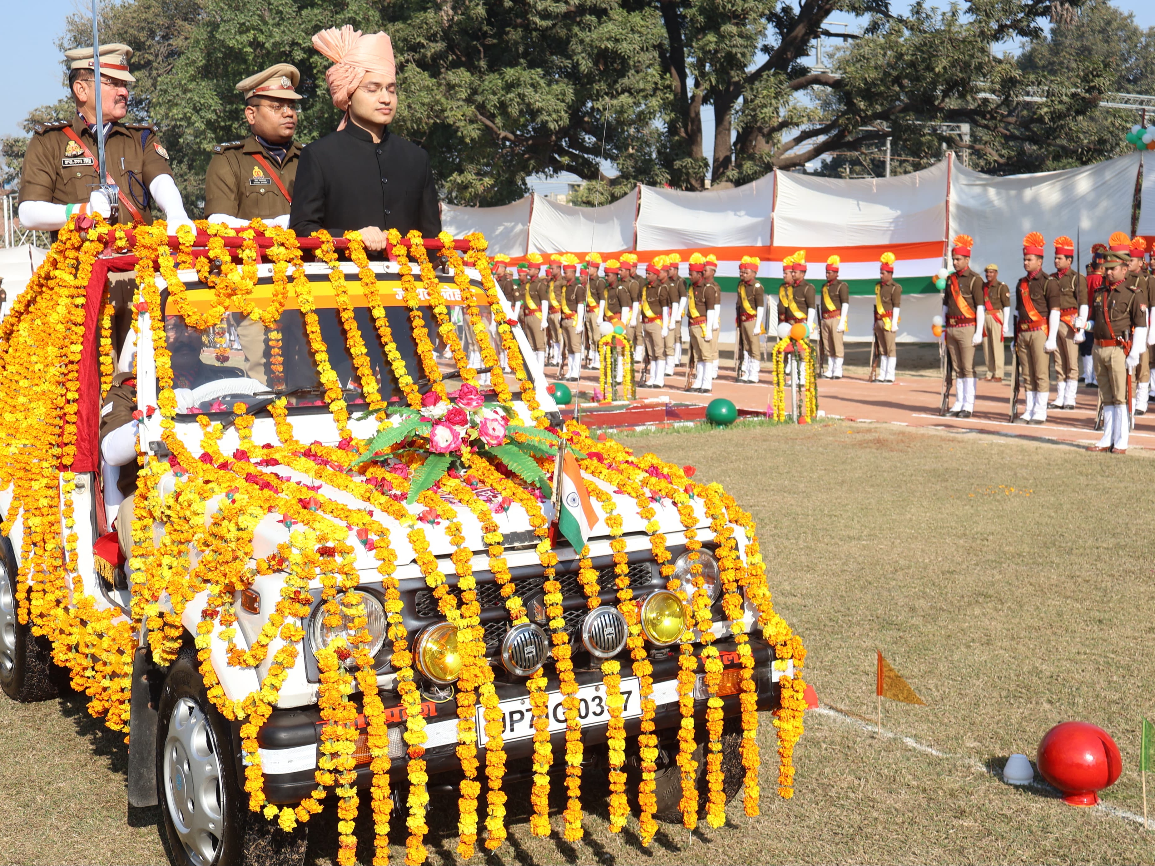 See 76th Republic Day in Fatehpur in 6 pictures | 6 तस्वीरों में देखें ...