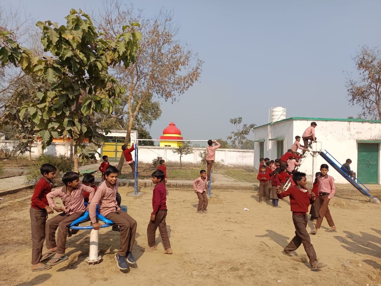 New gift for kids in Magalganj | मैगलगंज में बच्चों के लिए नया उपहार ...