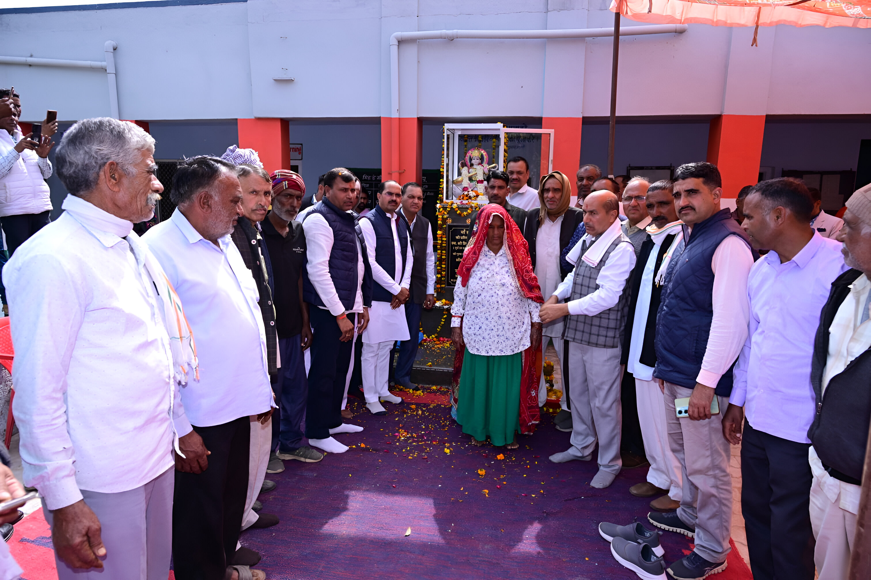 Unveiling of the statue of Goddess Saraswati at Pithana Johar School ...