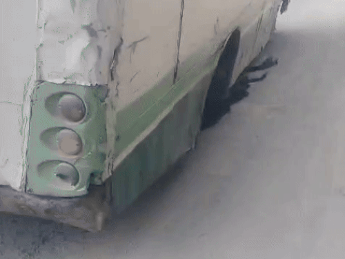 Himachal HRTC Running Bus Wheels Came Off News Update | हिमाचल में चलती ...