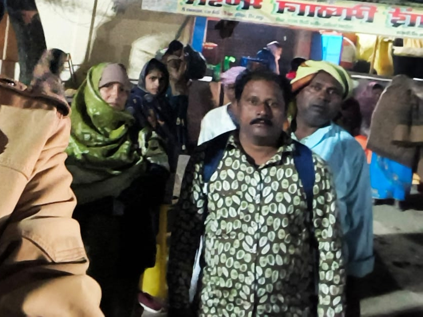 Crowd suddenly increased at Gauriganj station