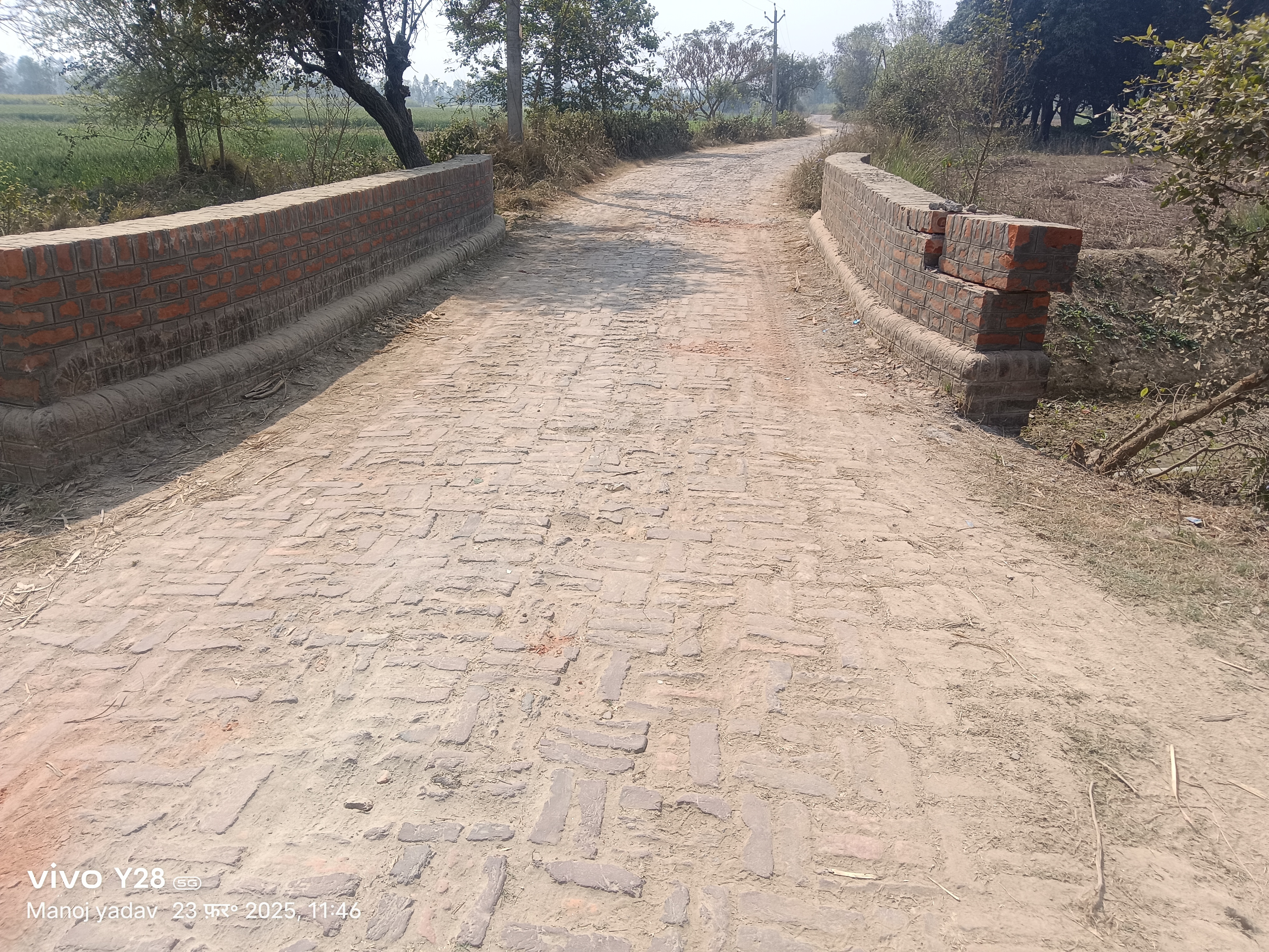 Jagna-Kadaja road in danger from dilapidated culvert | जगना-कडजा मार्ग ...