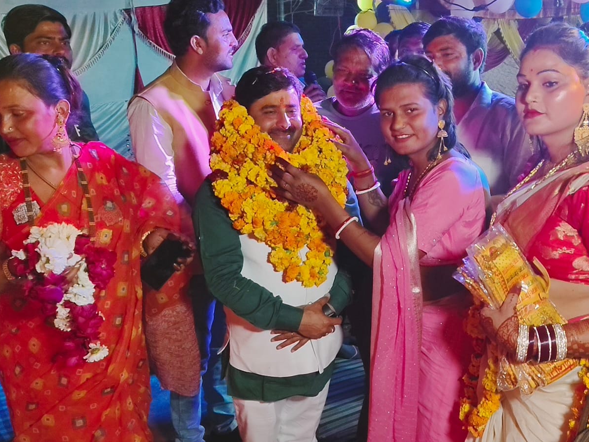 For the first time in Karhal, transgender society was organized | करहल ...