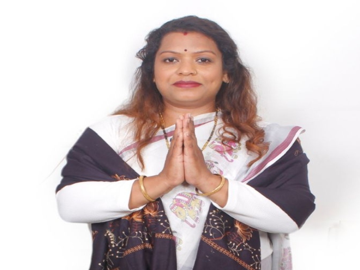 Barkha Lokesh Sahu received the certificate of victory | बरखा लोकेश ...