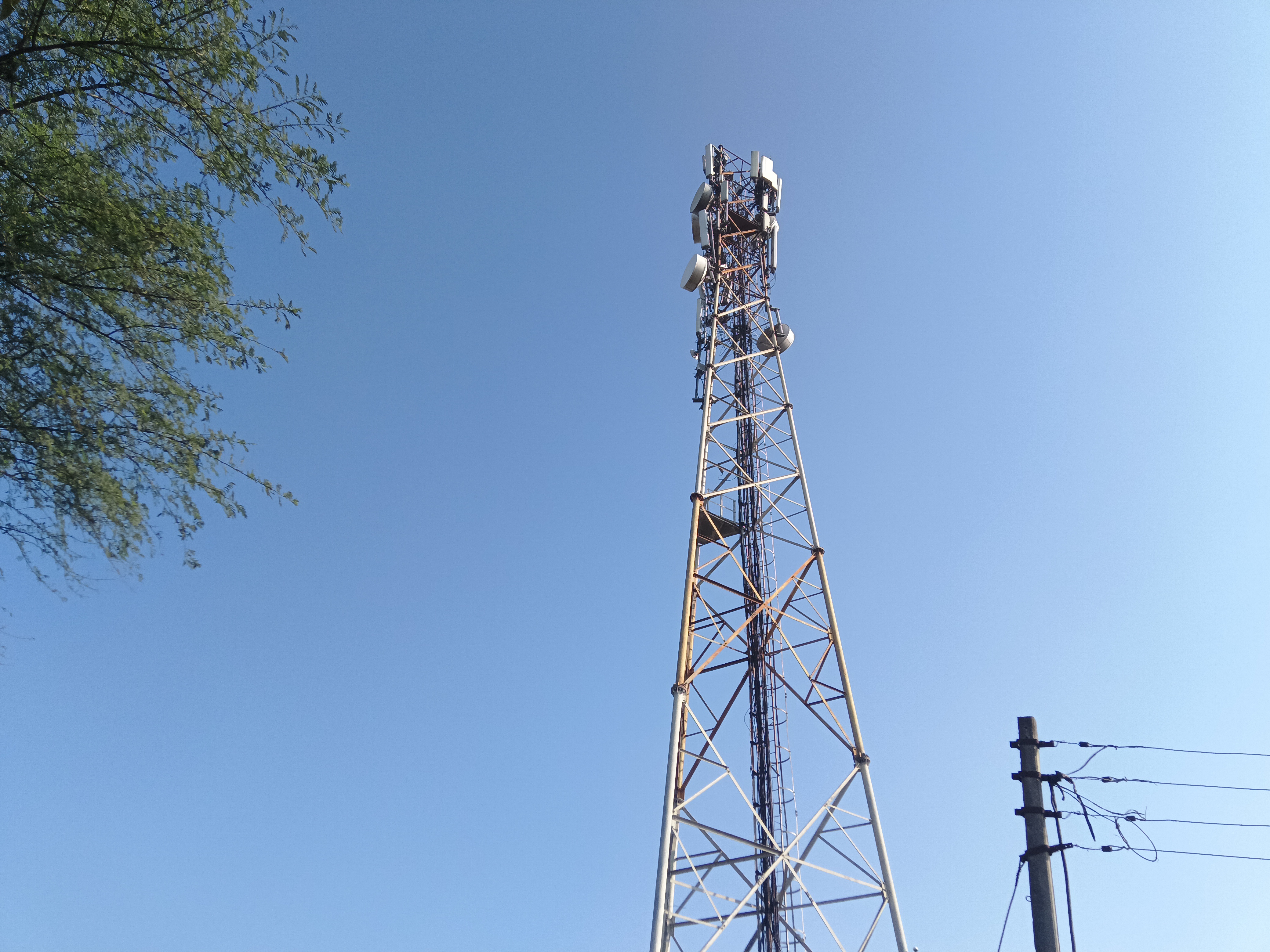 Lack of 5G service in Atkohana | अटकोहना में 5G सेवा का अभाव: जियो टावर ...