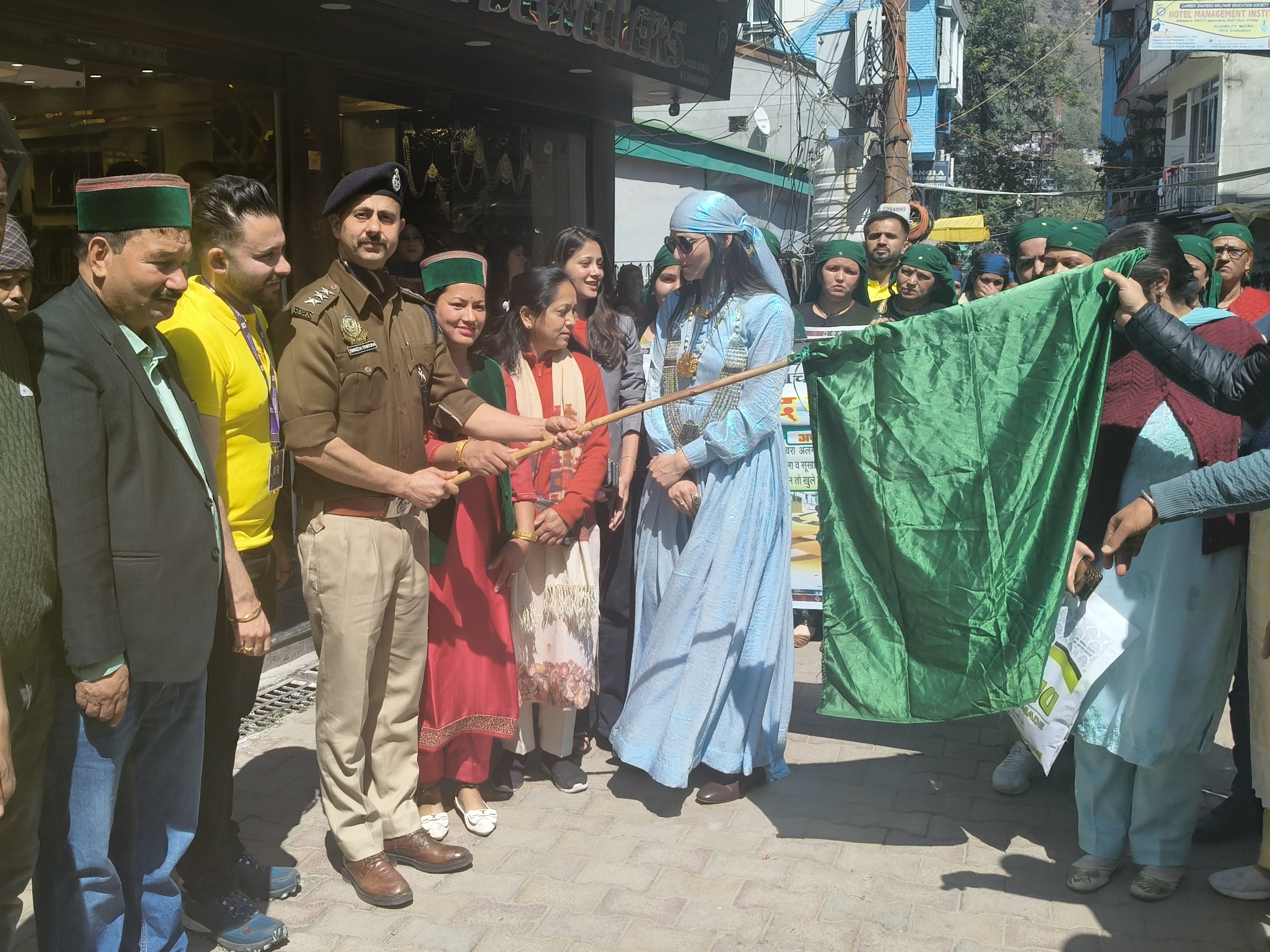 Shimla-Rampur-bushahr-cultural-parade-women-groups-showcase-traditional ...