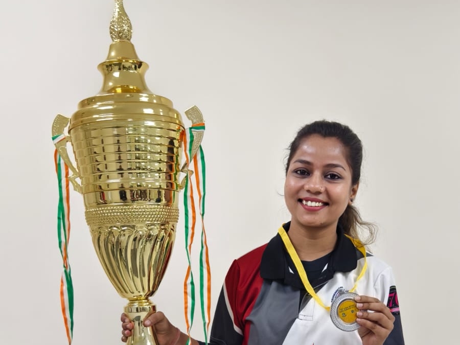Betiya's daughter won silver medal in National Carrom | बिहार की बेटी ...