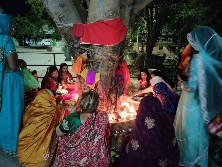 Women kept fast of Dasha Mata | महिलाओं ने रखा दशा माता का व्रत: सुबह ...