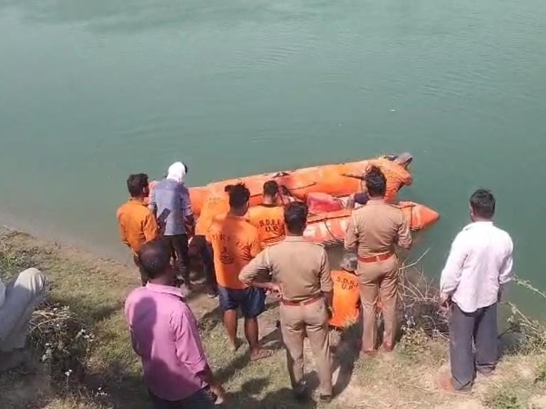 The teacher made his last video call to his wife and children | शिक्षक ने पत्नी-बच्चों से की ...