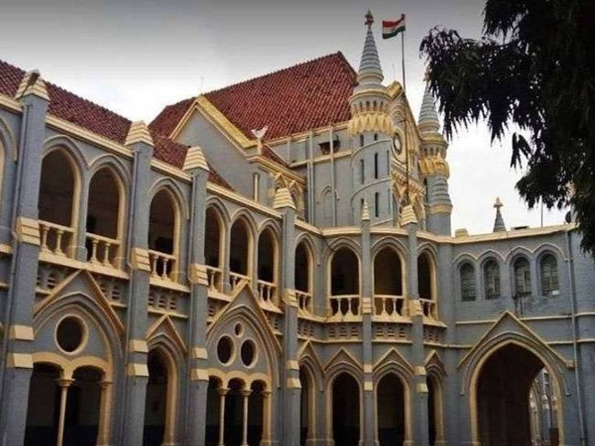 MP High Court Tamasha Controversy; Advocate PC Paliwal Vs Judge ...