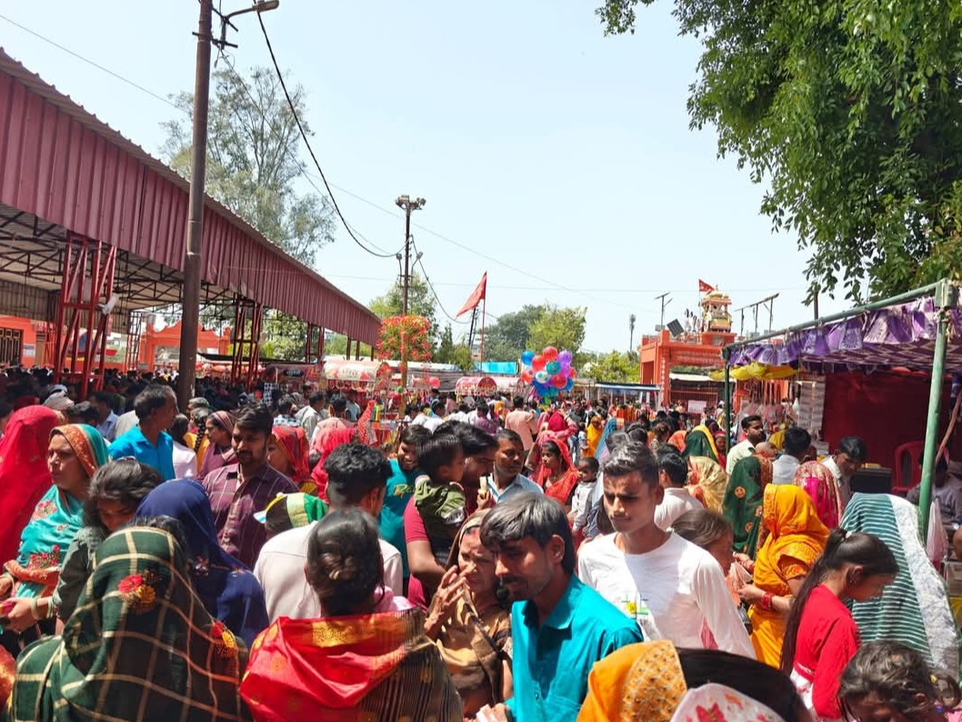 Devotees flock to Maa Sankata Devi temple during Navratri | नवरात्र में ...