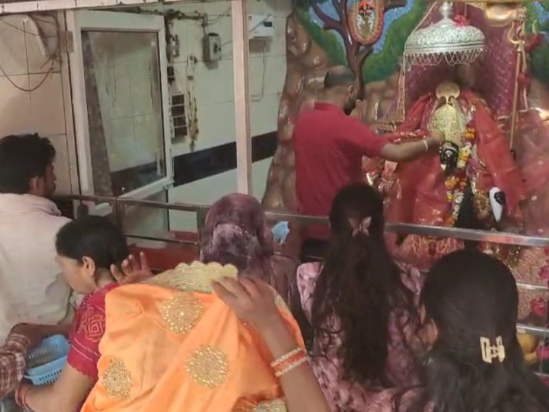Devotees gathered to worship Mata Kalaratri