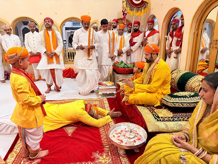 Former Mewar royal family member reached Shrinathji temple | पूर्व ...