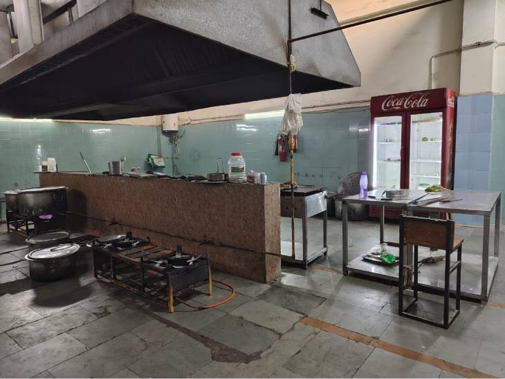 Food poisoning case in MANIT | MANIT में छात्रों की तबीयत बिगड़ी: 30 से ...