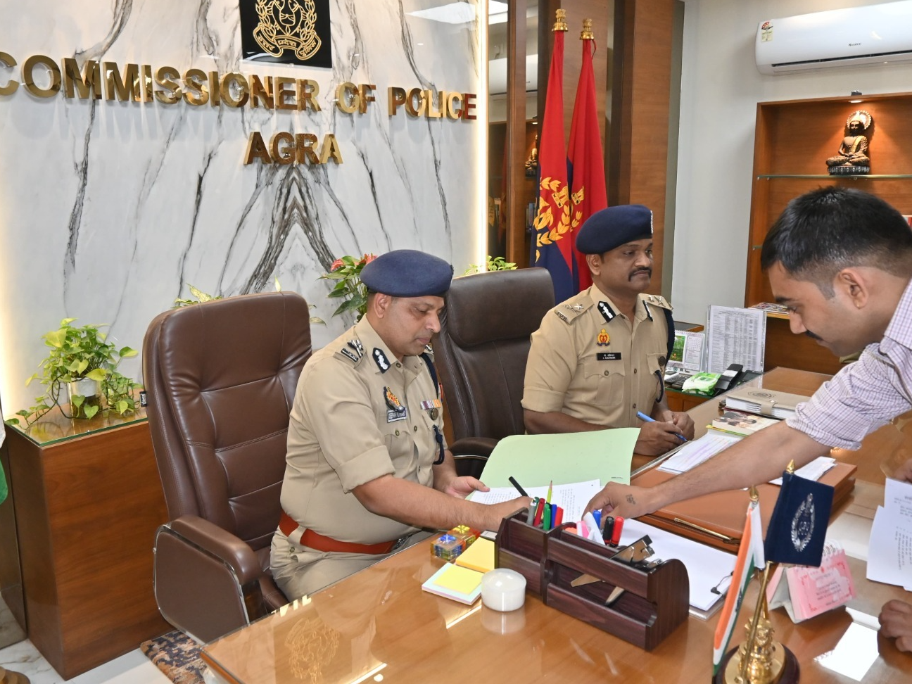 Agra's new police commissioner took charge