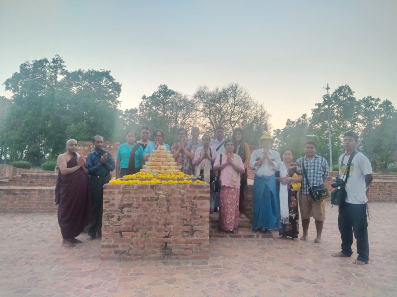 Buddhist monks from Myanmar visit Sravasti | बौद्ध भिक्षुओं का ...