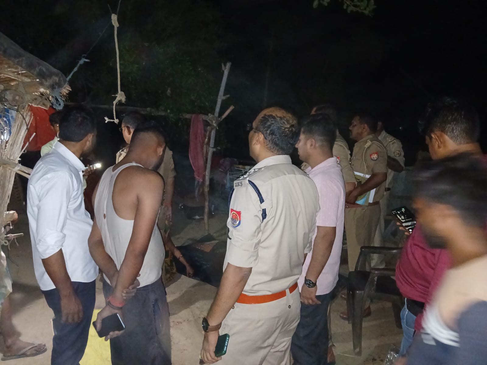 20 year old married woman dies in Mau | मऊ में 20 वर्षीय विवाहिता की मौत: परिजनों ने लगाया हत्या ...