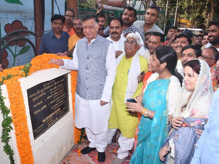 Kanpur SP MLA Naseem Solanki gunner thrashed photojournalist Video ...