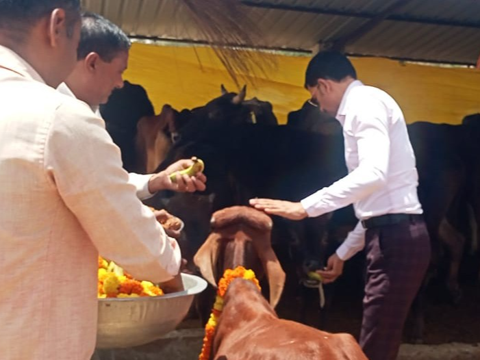 Cow Conservation Day: CDO visits Makoiya Gaushala