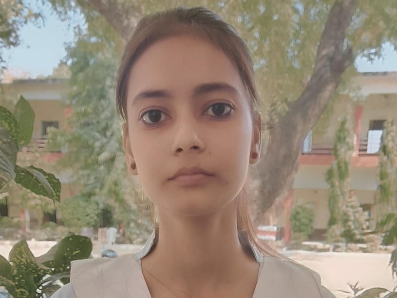 12th Board, Anushka Singh is district topper with 96.80%