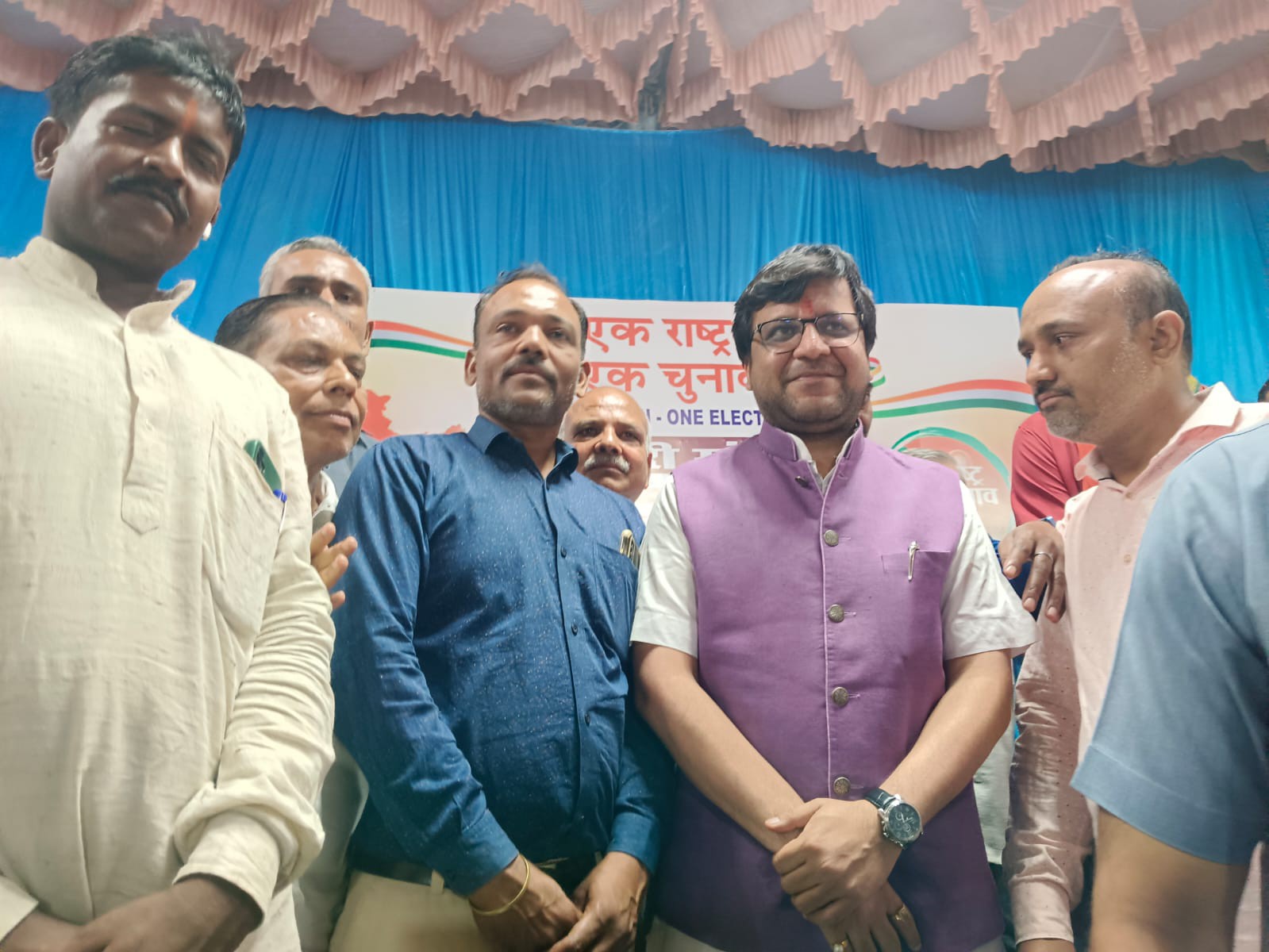 Excise Minister's visit to Unnao | उन्नाव में आबकारी मंत्री का दौरा ...