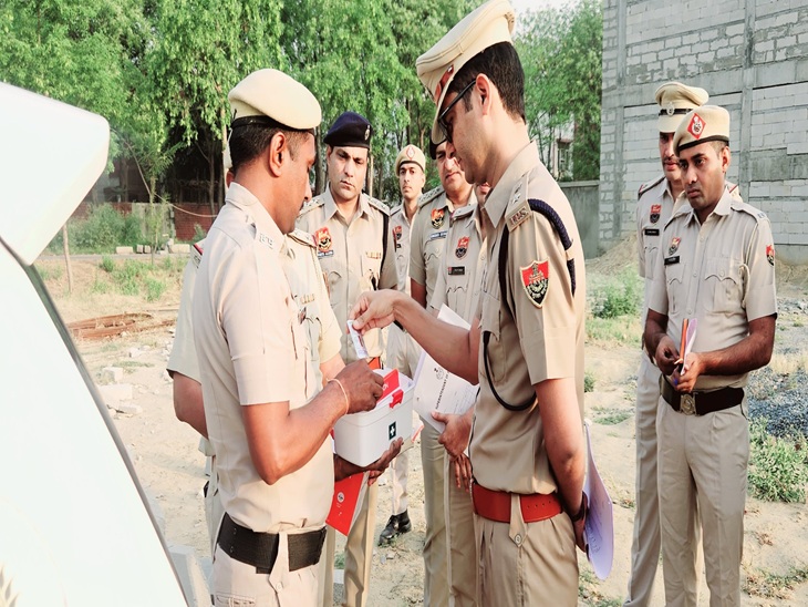 Rewari SP inspected PCR Rider | रेवाड़ी SP ने किया PCR और राइडर का ...