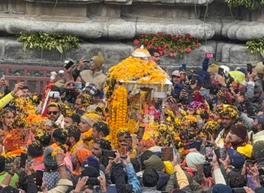 Baba Panchmukhi Doli reaches Kedarnath Gates to open at 7 AM on May 2 ...